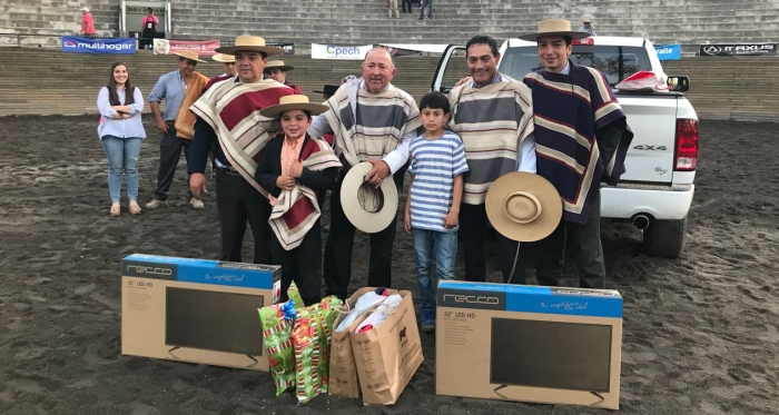 Iván Abrigo y Patricio Navarro completaron con emocionante triunfo en Curicó - CaballoyRodeo.cl