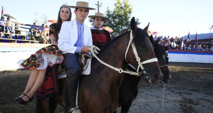 Nicolás Barros y Juan Ignacio Meza celebraron tras un peleado final en ...