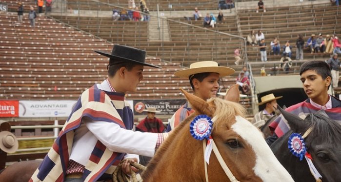 [Fotos] La Serie Menores inauguró el 74° Campeonato Nacional de Rodeo ...